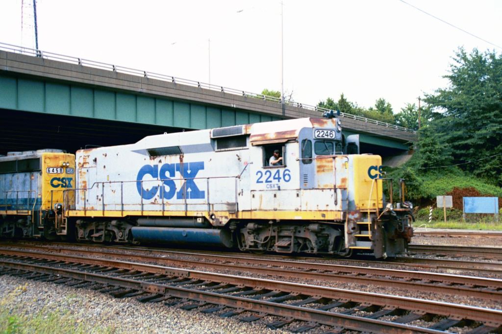 CSX 2246 handles some yard switching in Acca Yard